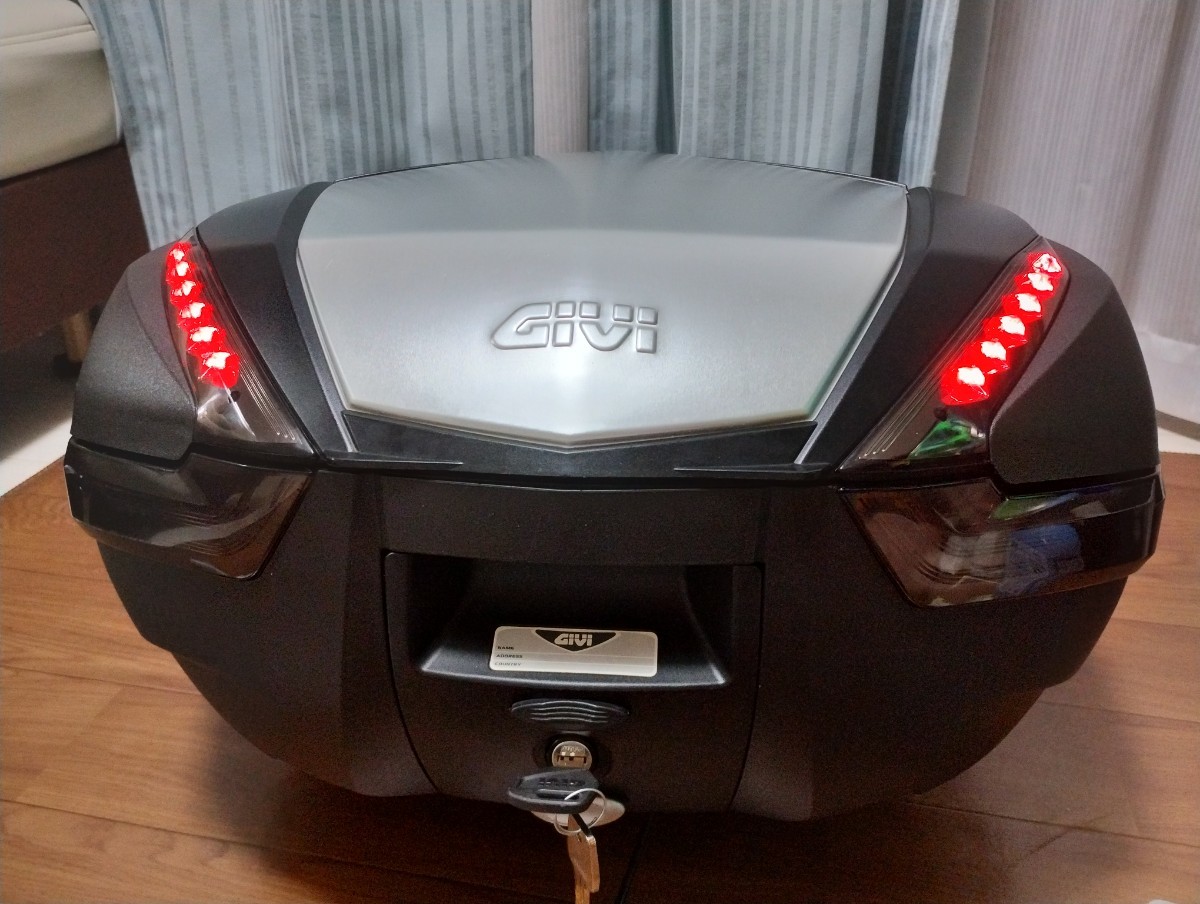 Yahoo!オークション - givi v47 リアボックス 送料込み
