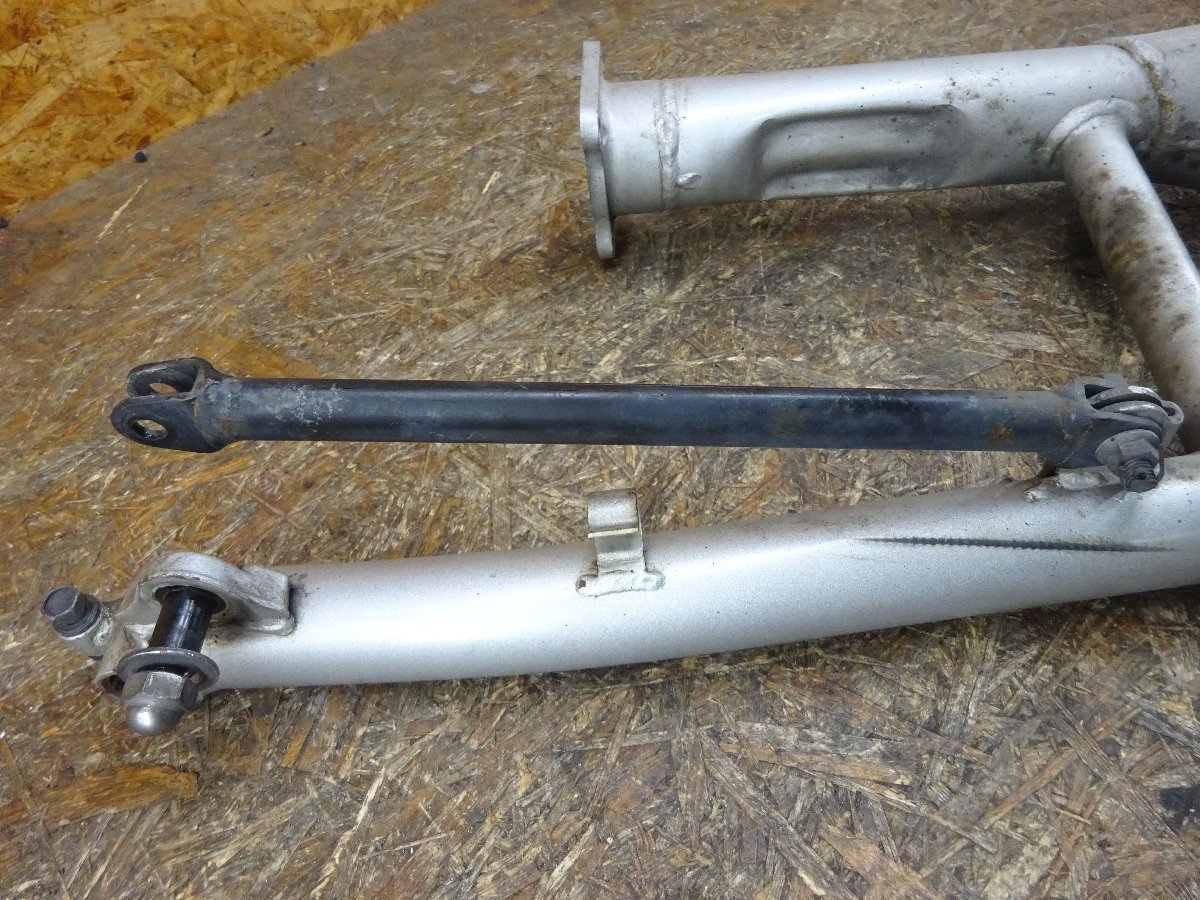 Yahoo!オークション - [Y93]VMAX JYA2LTN04WA014 純正 スイングアーム