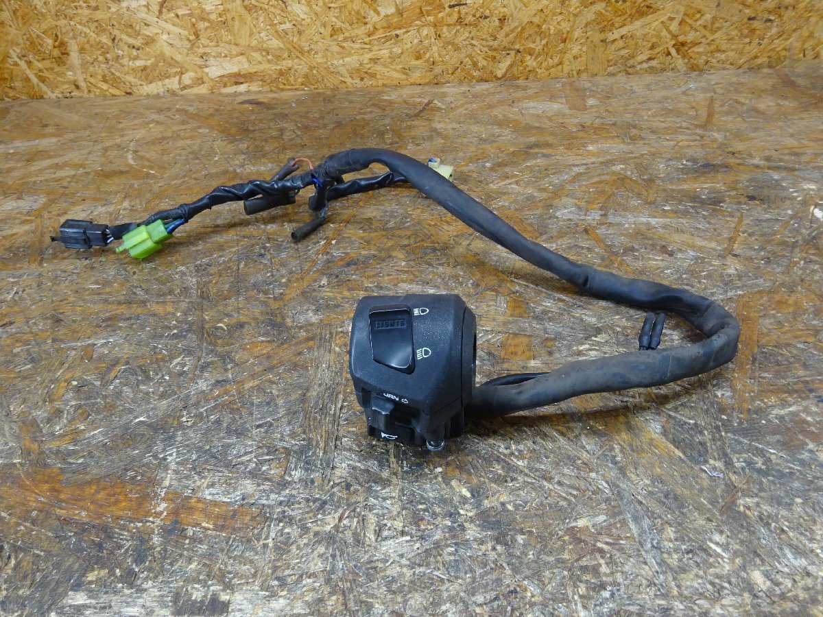 H9 X4LD SC38 純正 ハンドルスイッチボックス ウインカー側(オートバイメーカー別)｜売買されたオークション情報、yahooの商品情報をアーカイブ公開 - オークファン（aucfan ...