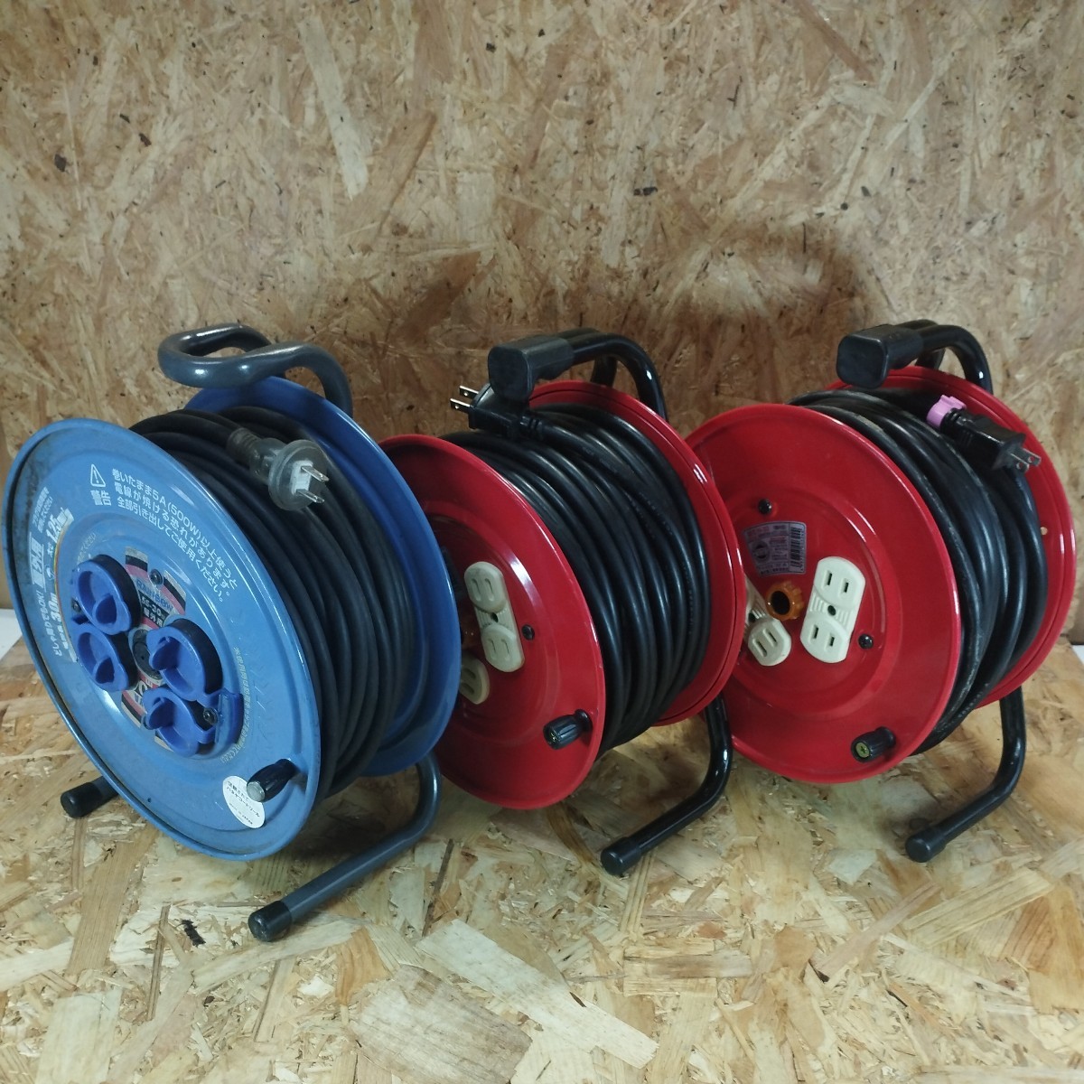 代購代標第一品牌－樂淘letao－【送料無料】コードドラム中古3台セット ハタヤSS-30屋外用/日動N-30屋内用2台 電工ドラム