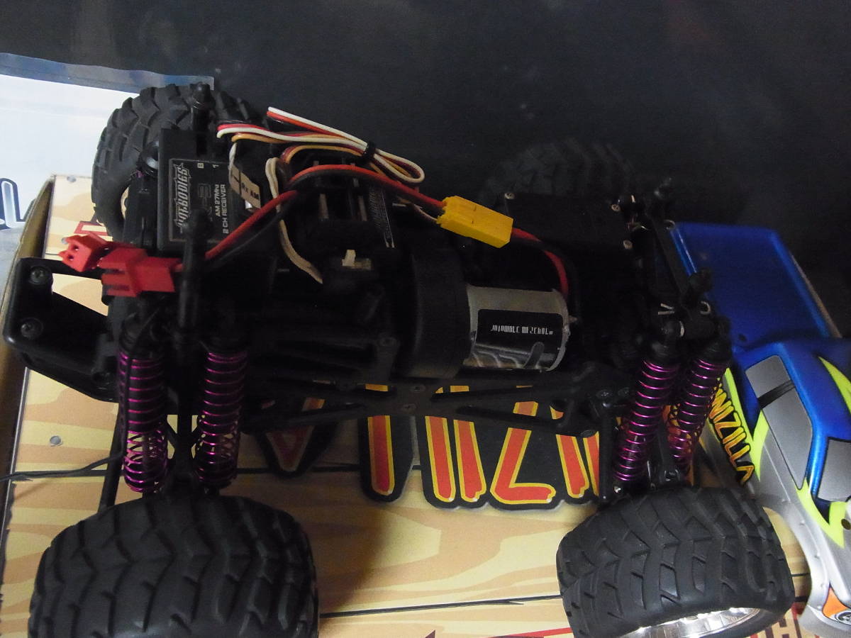 Yahoo!オークション - 中古 HPI ミニジーラ 1/18 HOT BODIES Yahoo!オークション - 中古 HPI ミニジーラ 1/18 HOT BODIES