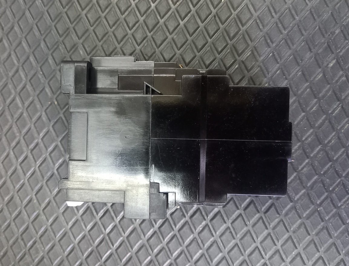 Yahoo!オークション - 三菱電機 コンタクタ形 電磁継電器 SR-K63 5個...