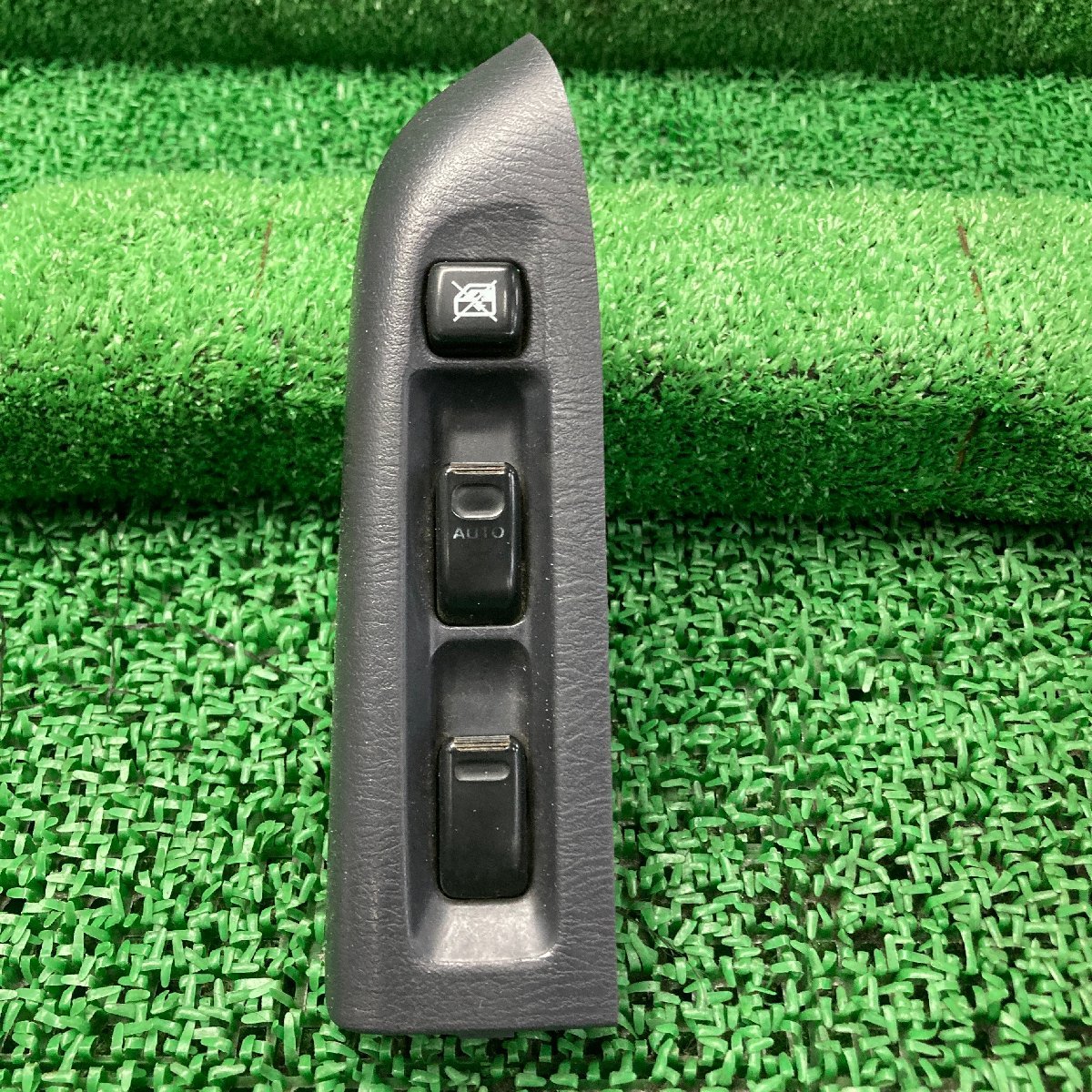 サンバー ディアス TV1 右 パワーウィンドウスイッチ パネル付 W5662(スバル用)｜売買されたオークション情報、yahooの商品情報をアーカイブ公開 - オークファン（aucfan.com）