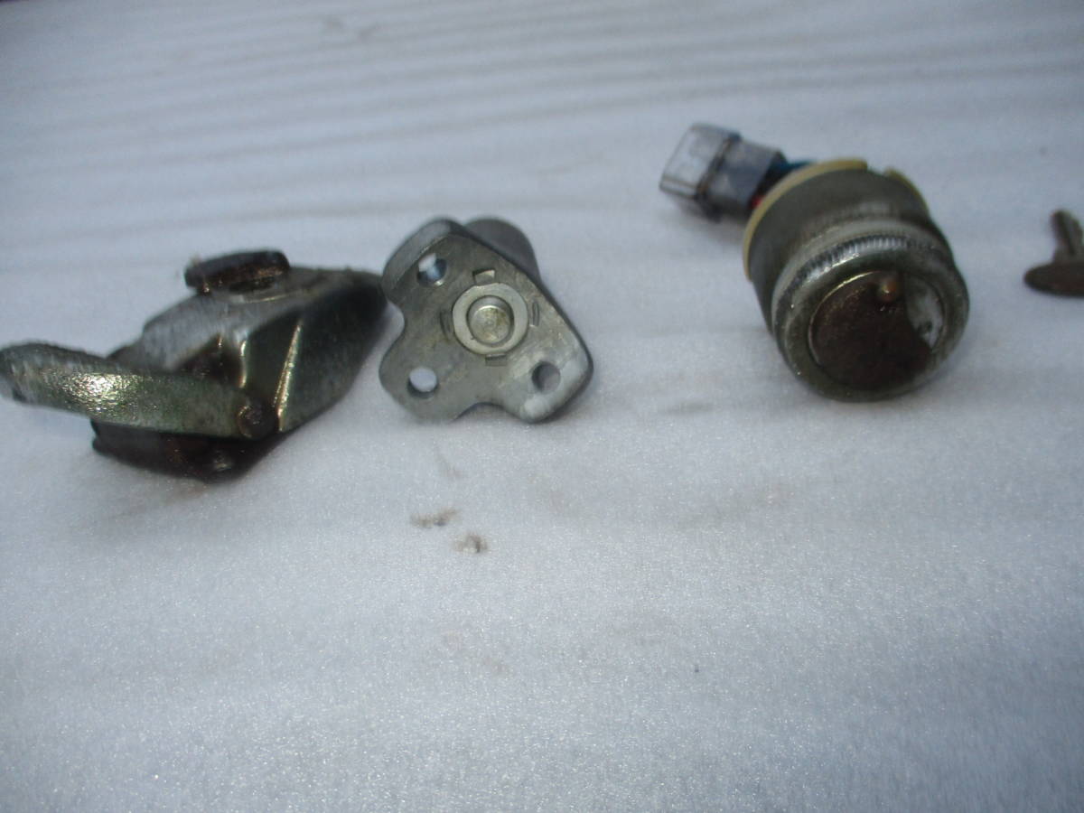 B2 ラビット S301 キーセット ラビット125 検索...S601 S211 S201 スーパーフロウ ツーリング A B AB 猫目 初期型(その他)｜売買されたオークション情報 ...