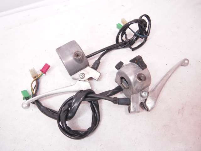 Yahoo!オークション - ビーノ50純正ハンドルスイッチ左右 割れ無し交換...