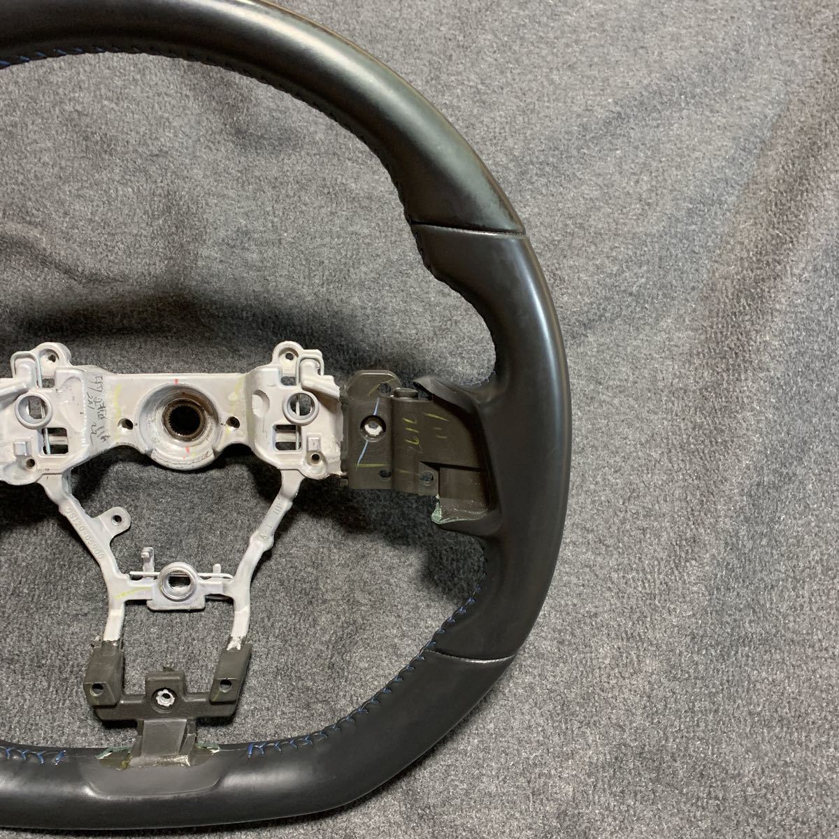 レヴォーグ VM4 GT-S純正ステアリング ブルーステッチ 高触感本革 ディーラー取り外し(ステアリング、ハンドル本体)｜売買されたオークション情報、yahooの商品情報をアーカイブ公開 ...