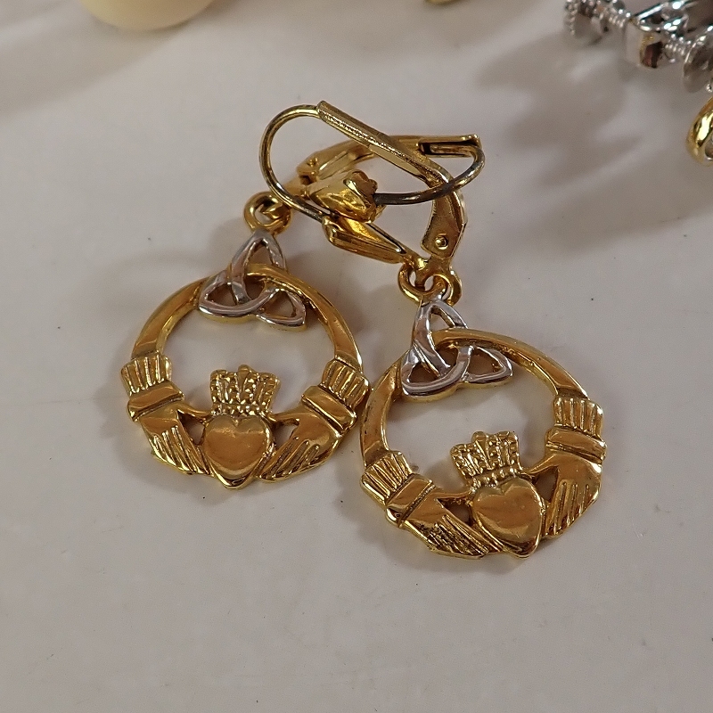 Yahoo!オークション - AC-3164 ヴィンテージアクセサリー イヤリング ...