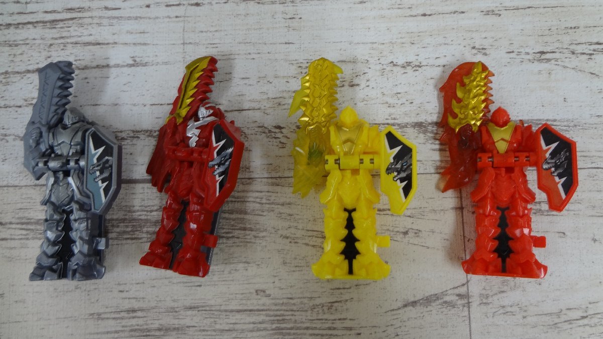 Yahoo!オークション - 067C 戦隊まとめ キラメイジャー 完全なりきりセ...