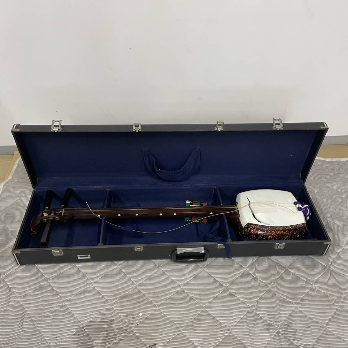 代購代標第一品牌-樂淘letao-☆津軽三味線 K50933 三味線 和楽器 ハードケース付 中古品 現状品 保管品 ☆