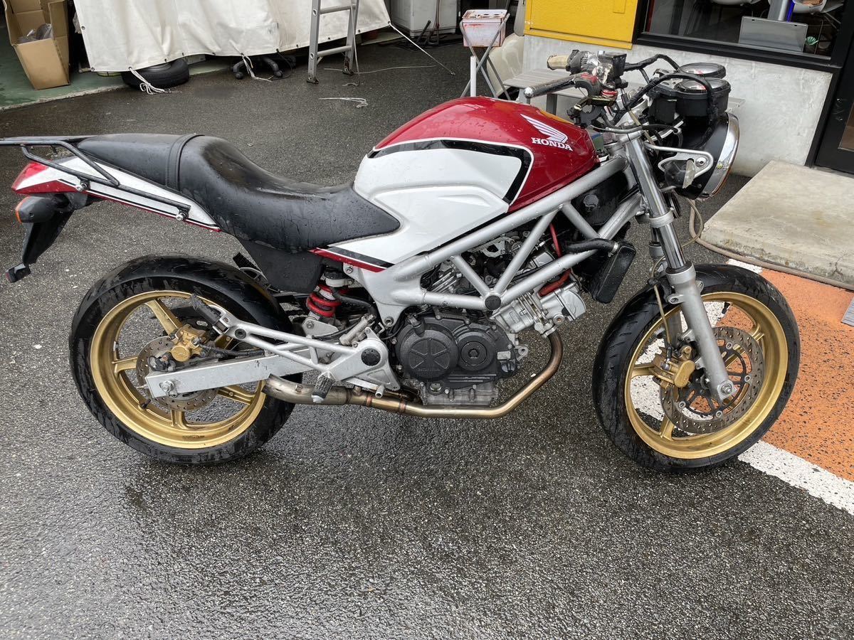 Yahoo!オークション - ホンダ・バイク・VTR250Fi 事故現状車