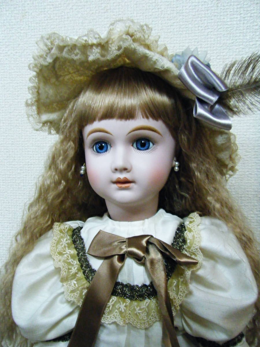 COLLECTOR’S DOLL A T/アーテー 約68cm ビスクドール(ビスクドール)｜売買されたオークション情報、yahooの商品情報をアーカイブ公開 - オークファン（aucfan.com）