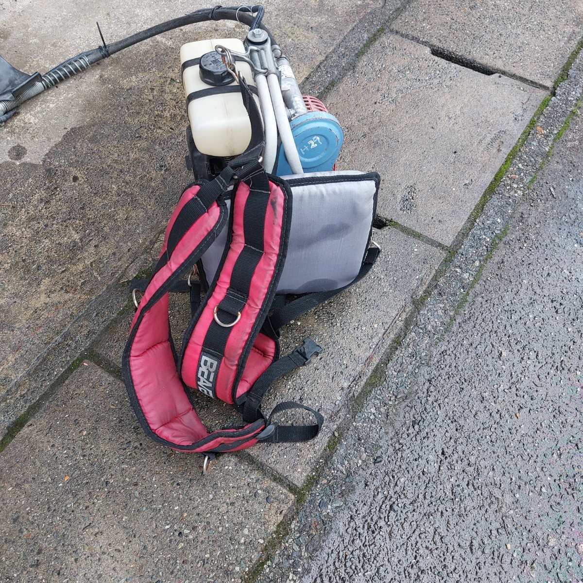 Yahoo!オークション - 刈払機・草刈機背負い式・ビーバーL467Z・刃角...