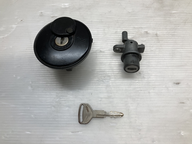 Yahoo!オークション - 70 ヤマハ ビーノ 5AU 2スト 3KJ 純正 燃料タン...