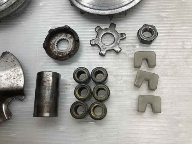 Yahoo!オークション - 70 ヤマハ ビーノ 5AU 2スト 3KJ 純正 プーリー ...