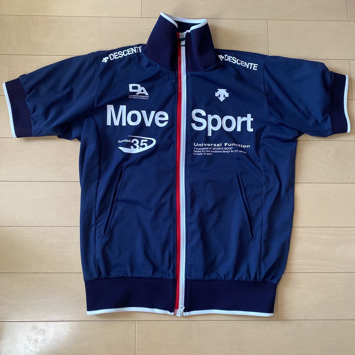 DESCENTE デサント MoveSport 半袖ジャージ ジャケット サイズM DAT-1904(デサント)｜売買されたオークション情報、yahooの商品情報をアーカイブ公開 ...