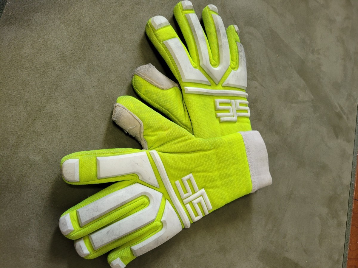 Yahoo!オークション - sjs サイズ7 キーパーグローブ ジャイアント格安...