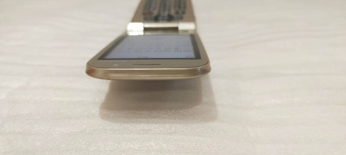 docomo FUJITSU らくらくホン ベーシック3 F-08C ゴールド IMEI:354939056829998 判定 品 57624-2(携帯電話)｜売買されたオークション情報 ...