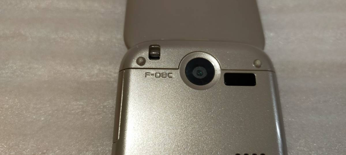 docomo FUJITSU らくらくホン ベーシック3 F-08C ゴールド IMEI:354939056829998 判定 品 57624-2(携帯電話)｜売買されたオークション情報 ...