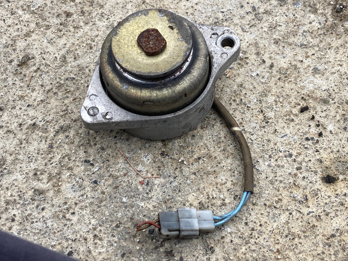 Yahoo!オークション - 【滋賀発】 コンバイン ヰセキ HA13 ダイナモ オ...