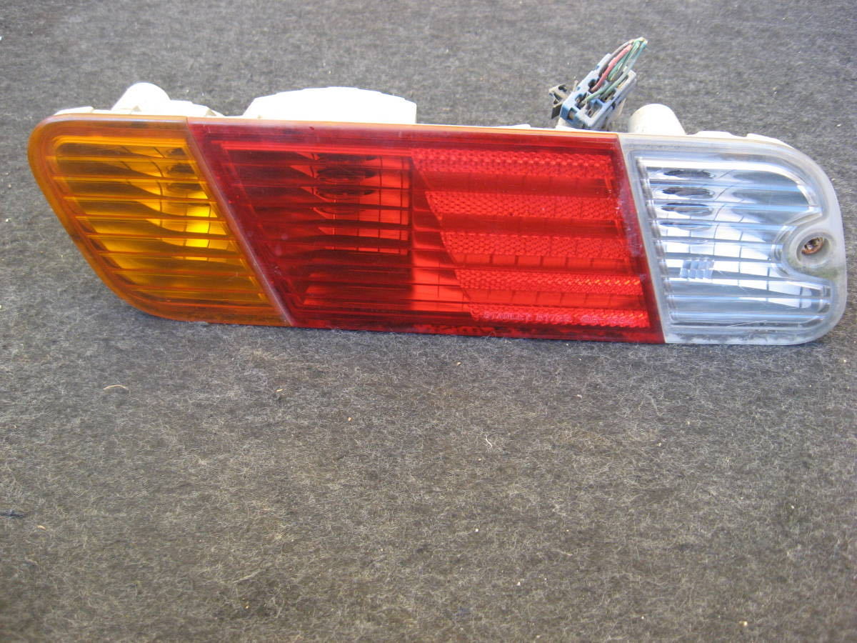 Yahoo!オークション - ミニキャブバン テールライト L側 左側 U62V