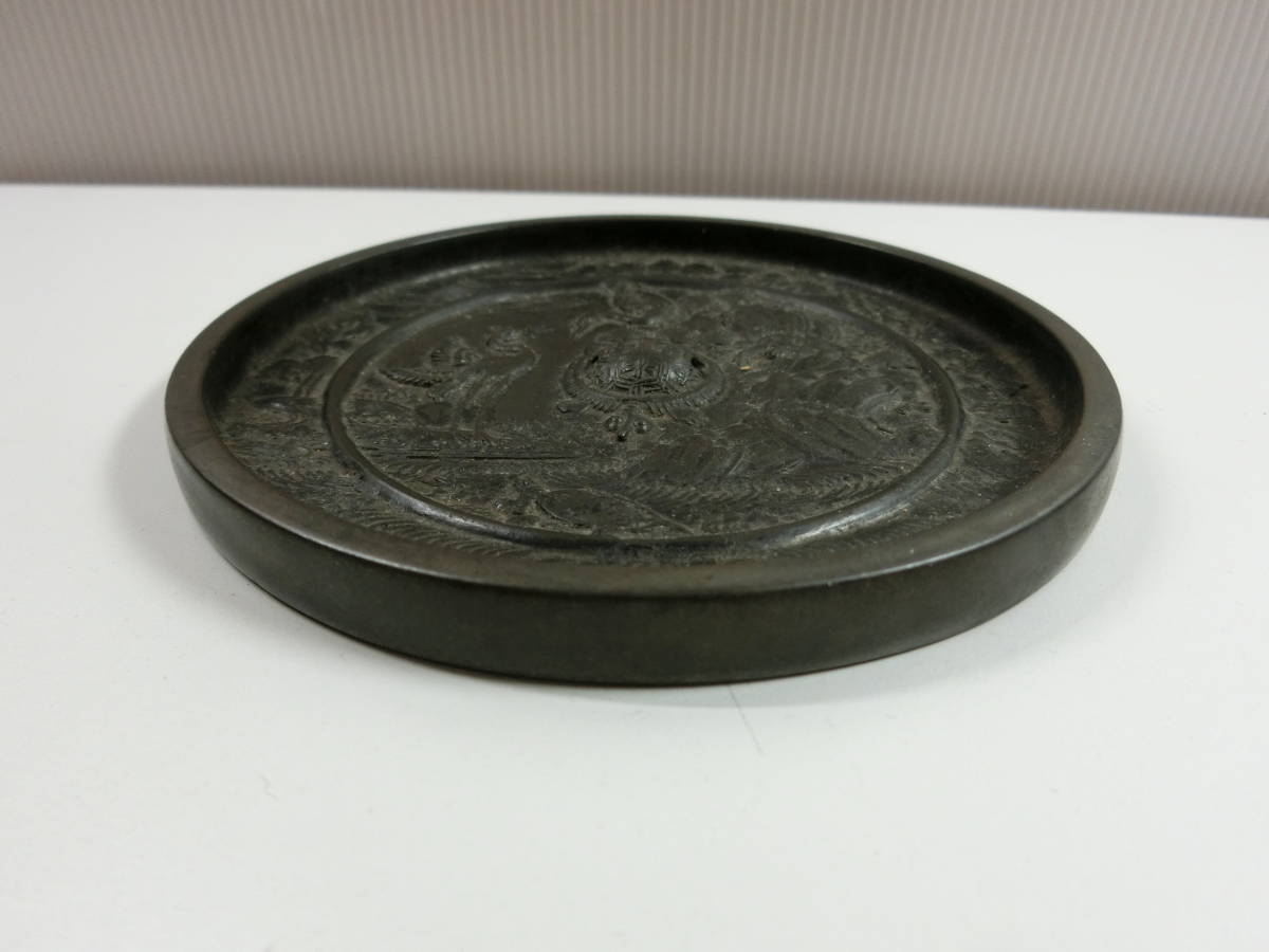 古い鏡 古鏡 和鏡 銅鏡 双鶴亀秋草図 室町時代 10.5㎝ 278g(鏡)｜売買されたオークション情報、yahooの商品情報をアーカイブ公開 - オークファン（aucfan.com）