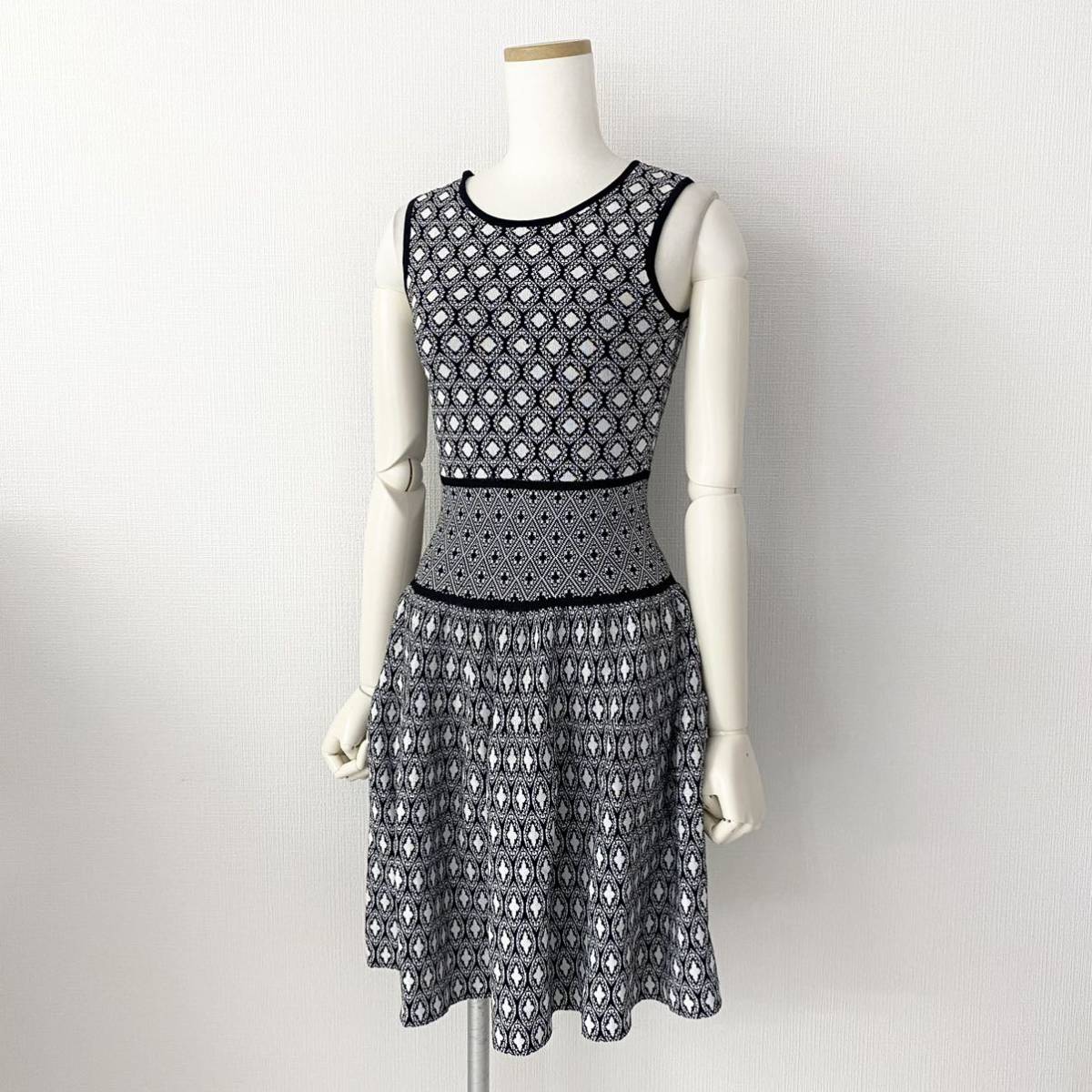 Yahoo!オークション - Zg10《美品》JILL STUART ジルスチュアート 伸縮...