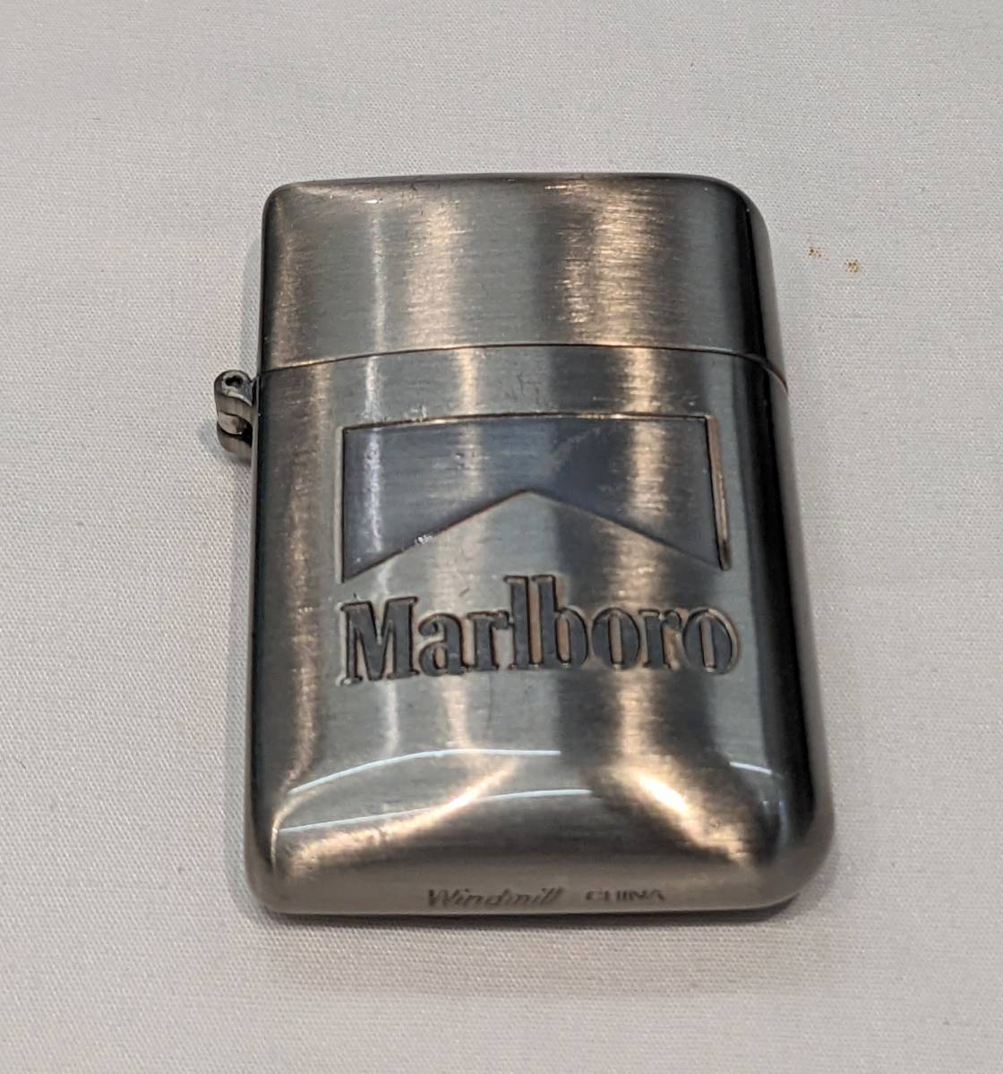 B 6519 オイルライター Marlboro マルボロ Windmill 着火 動作未確認 現状品(オイルライター)｜売買されたオークション情報、yahooの商品情報をアーカイブ公開 ...