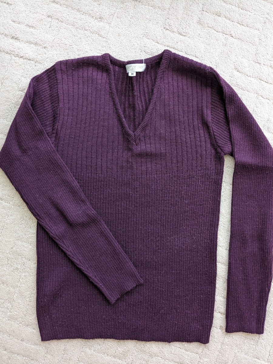 Yahoo!オークション - Vネックセーター Msize