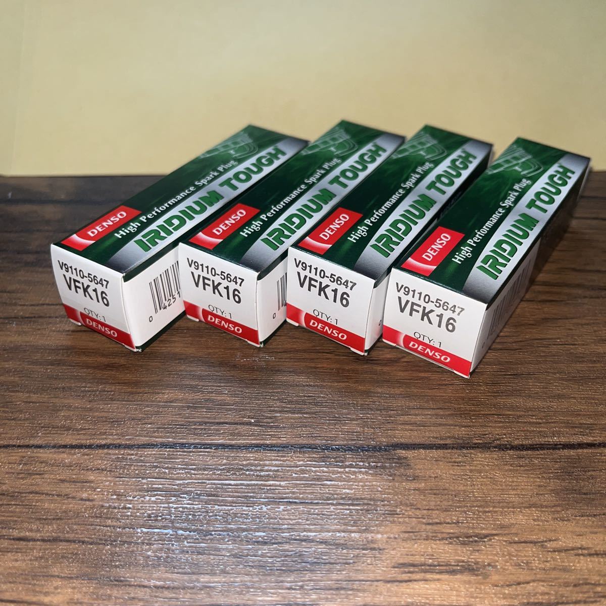 Yahoo!オークション - 未使用 V9110-5647 VFK16 4本セット 5647 DENSO ...