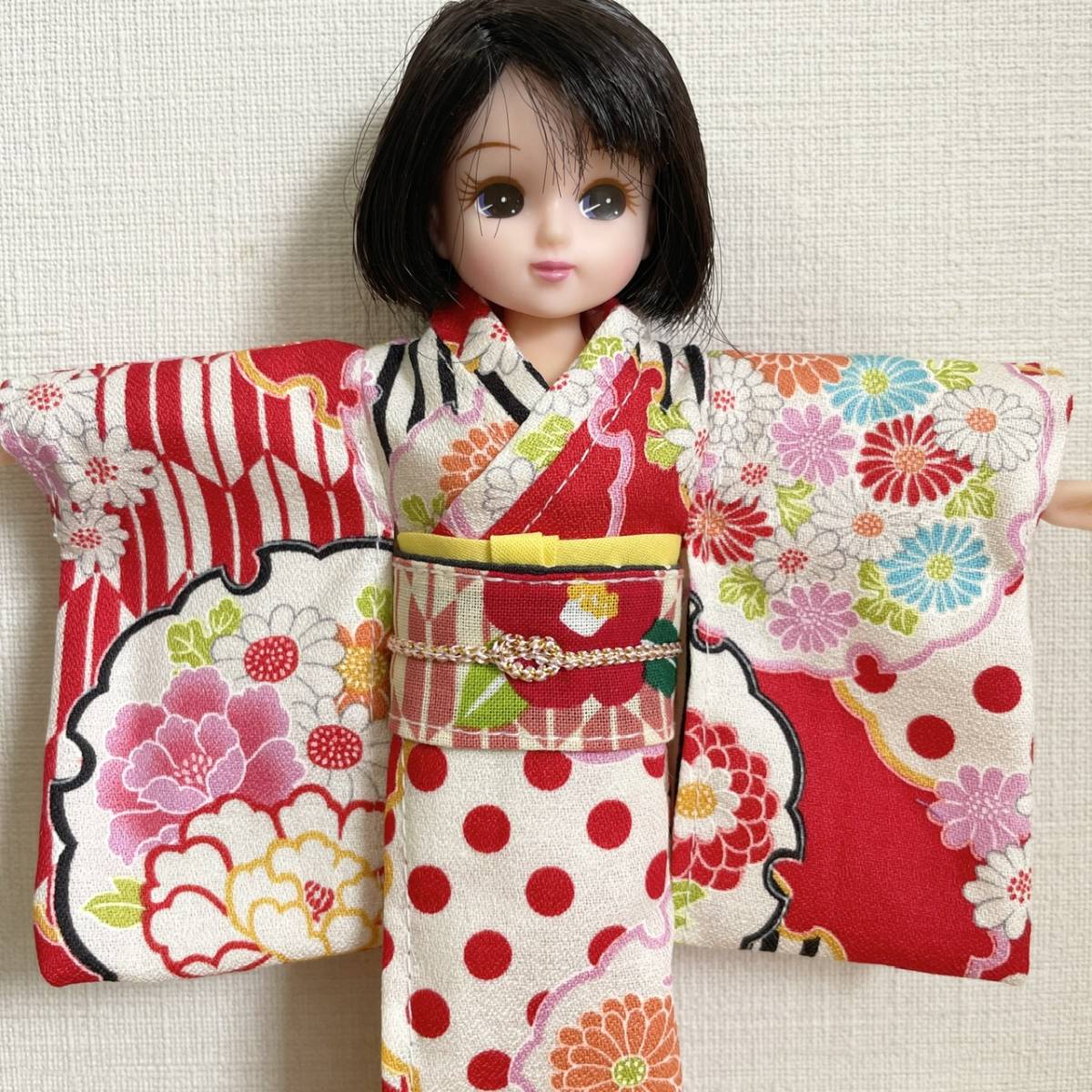 Yahoo!オークション - 248 リカちゃん 服 浴衣 着物 着せ替え 人形 赤 ...