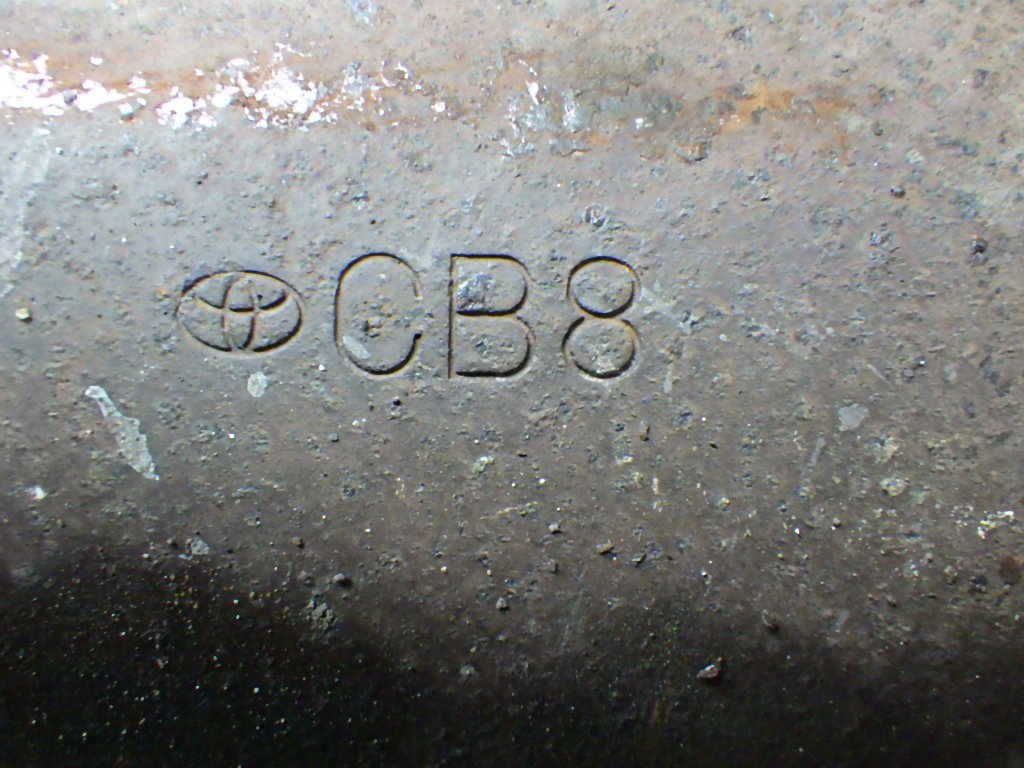 Yahoo!オークション - [石] トヨタ ZRE144 刻印CB8/GD4 触媒セット 2ZR...