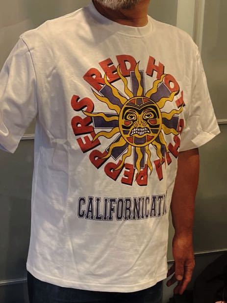 RED HOT CHILI PEPPERS TOUR'99 T-shirt CALIFORNICATIONレッド RED HOT CHILI PEPPERS TOUR'99 T-shirt CALIFORNICATIONレッド