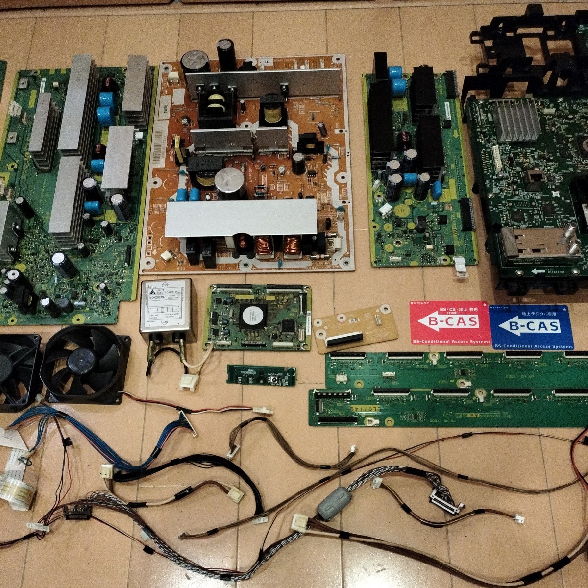 Yahoo!オークション - 日立 HITACHI プラズマテレビ P42-XP05 基盤関係...