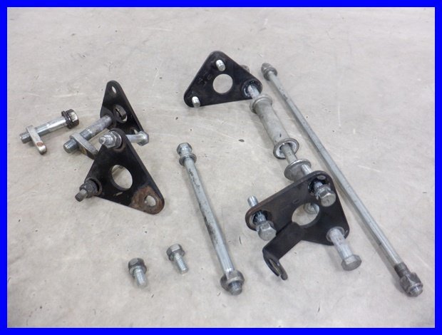 Yahoo!オークション - E329 Z1000ST KZT00E エンジンハンガー エンジ...