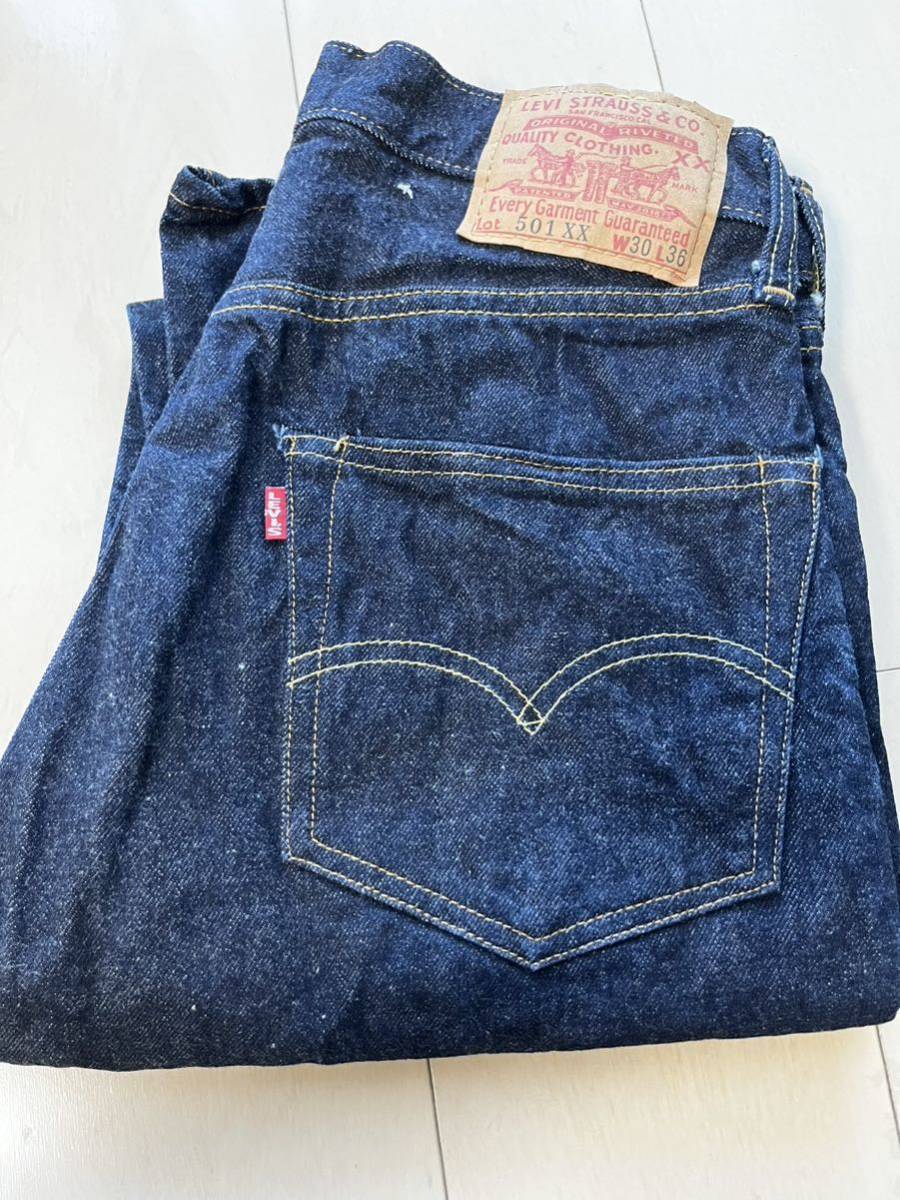 Levi''s リーバイス501XX バレンシア 米国製 W30(W30)｜売買されたオークション情報、yahooの商品情報をアーカイブ公開 - オークファン（aucfan.com）