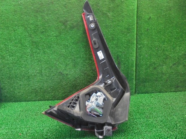 Yahoo!オークション - 8ET4628 AG5)) ボルボ V60 DBA-FB4164T 2012年 ...