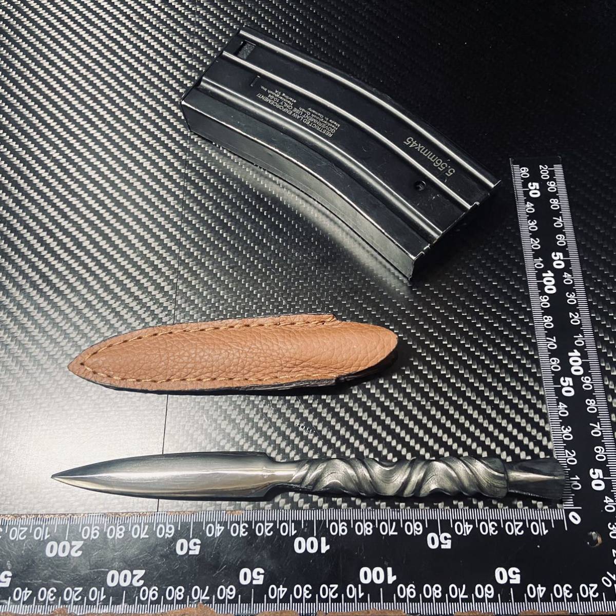 Yahoo!オークション - チタン製 アウトドア無刃ナイフ 本革シース付き ...