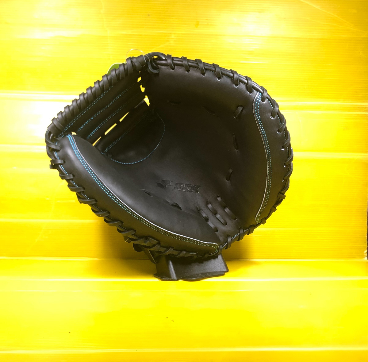Yahoo!オークション - SSK 硬式キャッチャーミット ブラック DWGM3423