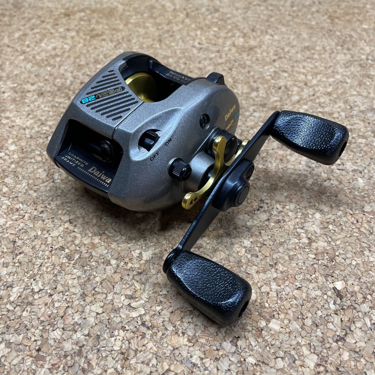 Yahoo!オークション - R168 ダイワ PS2L-2B 中古品