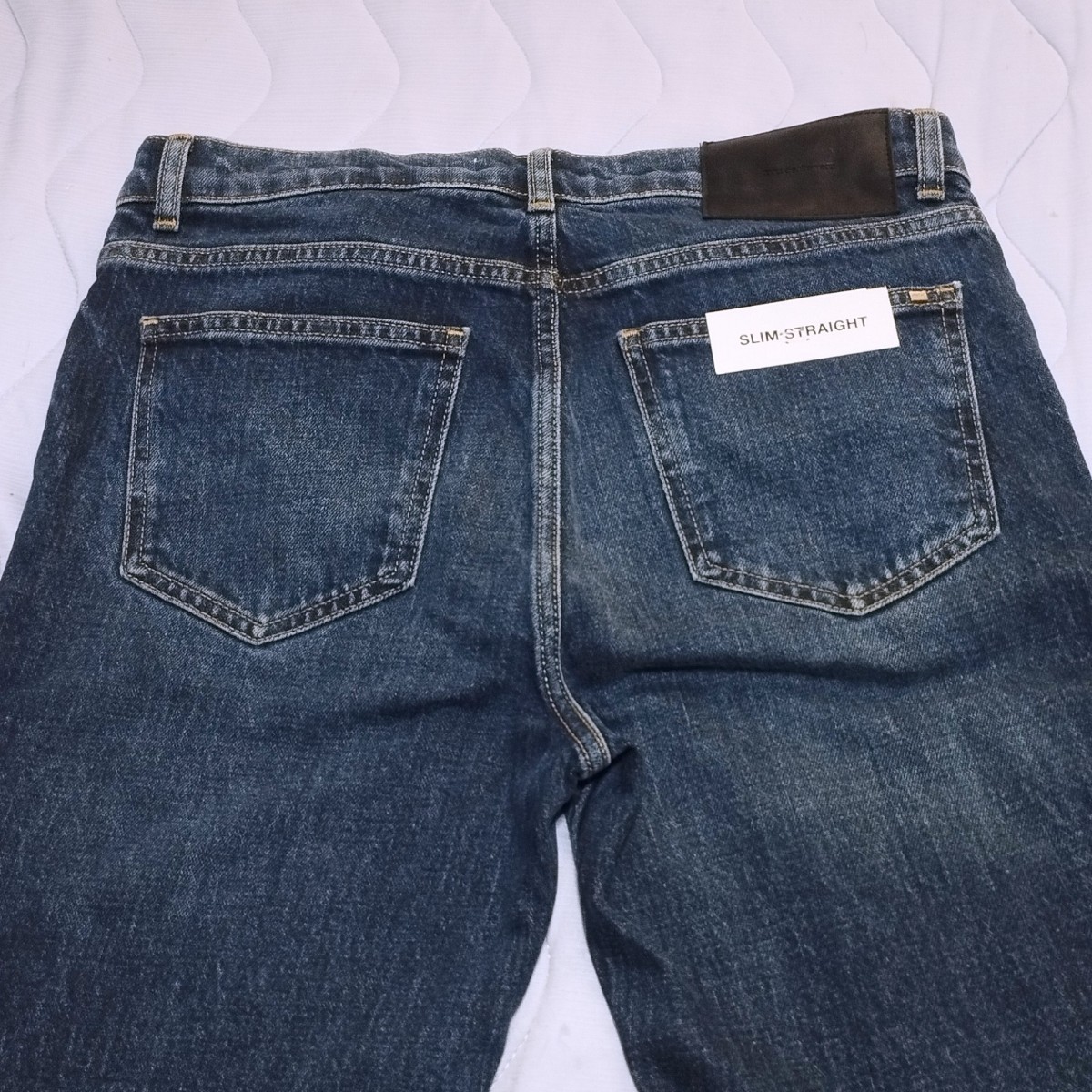 新品タグ付 ZARA ザラ ジーンズ ジーパン ボタン開閉タイプ 新品タグ付 ZARA ザラ ジーンズ ジーパン ボタン開閉タイプ