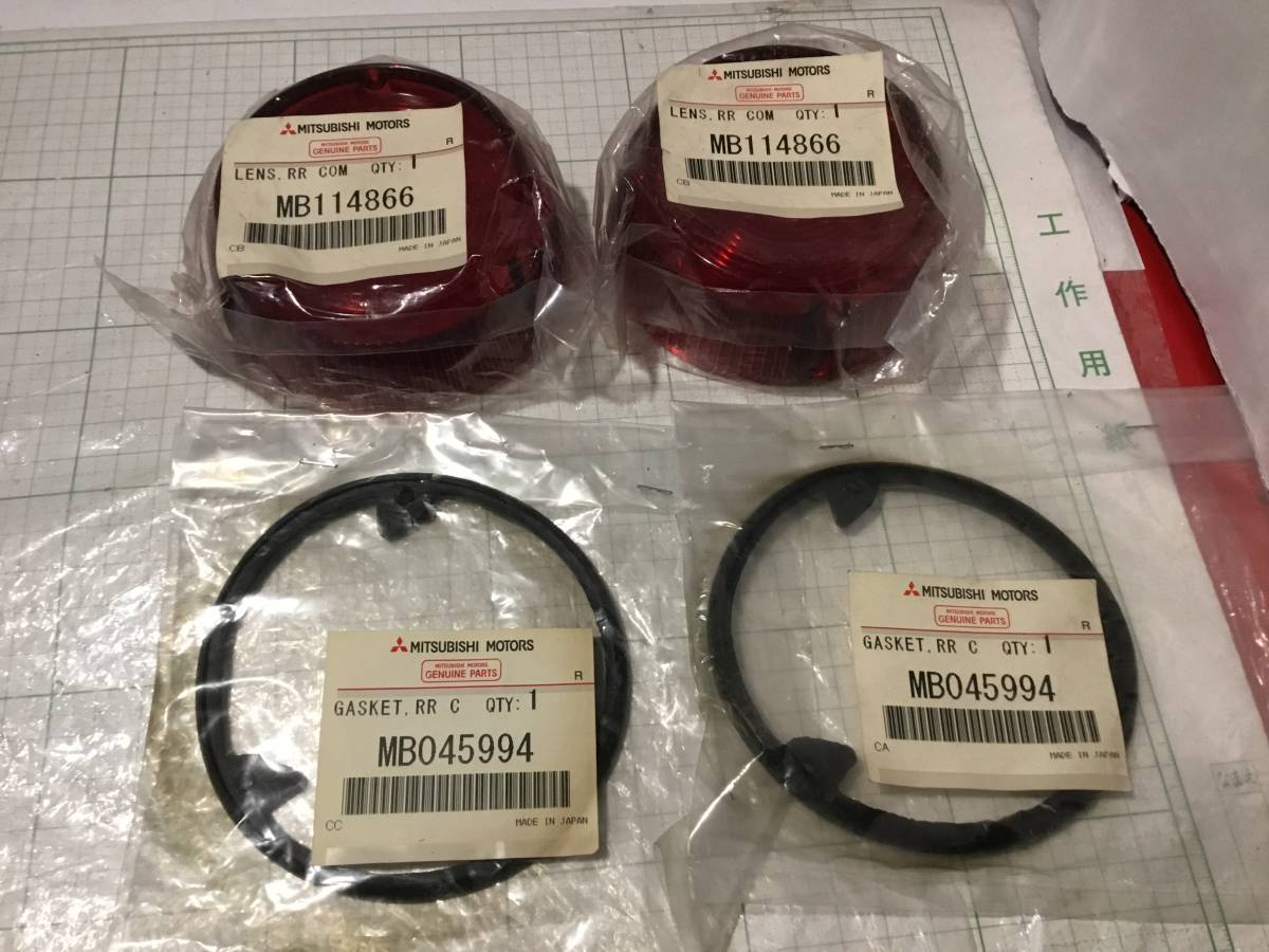 ② 三菱 ミツビシ MITSUBISHI Jeep ジープ J54 J52 J51 J55 J53 テールライト テールランプ ブレーキライト レンズ(テールライト)｜売買されたオークション ...