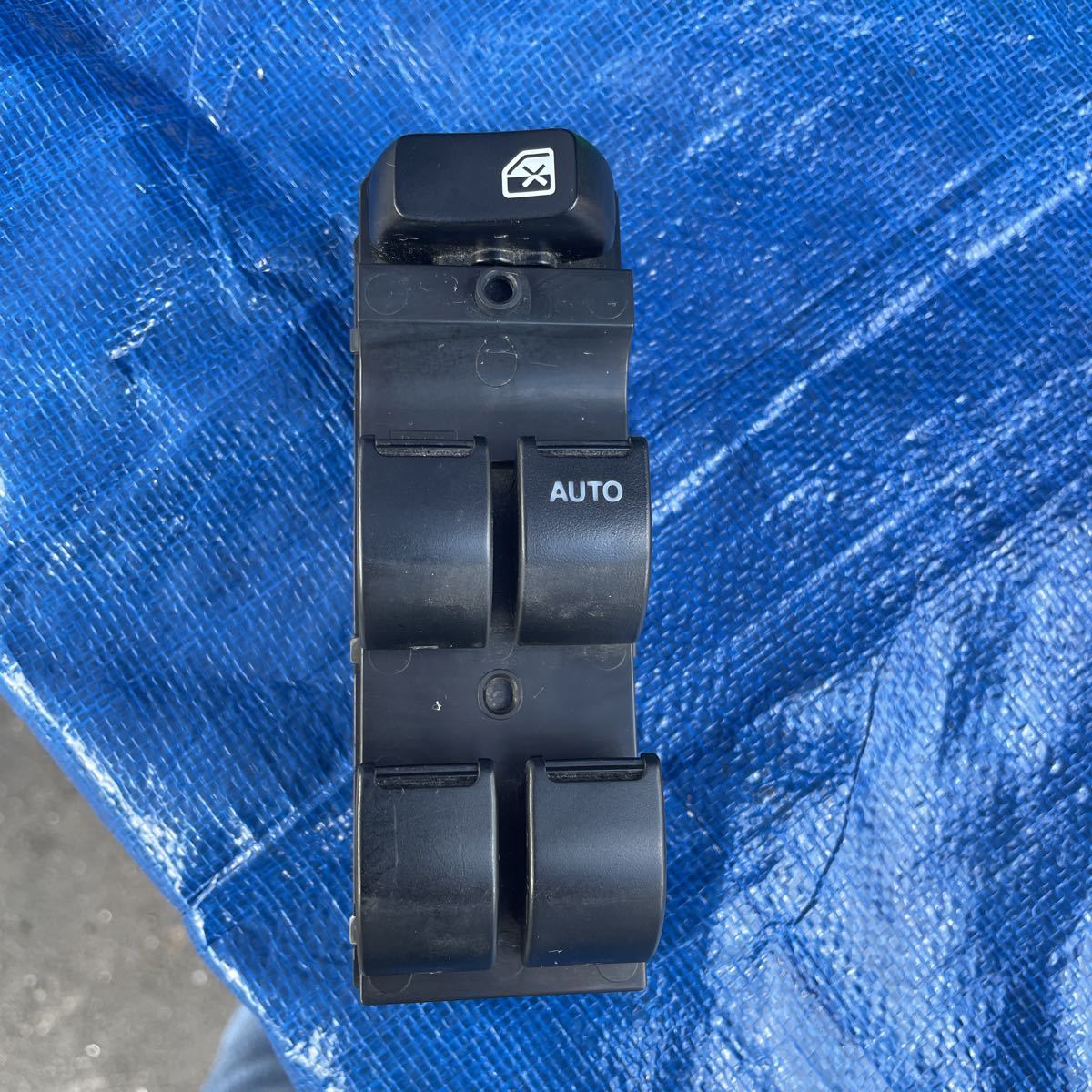 Yahoo!オークション - ワゴンR MH21S ウインドウスイッチ B51