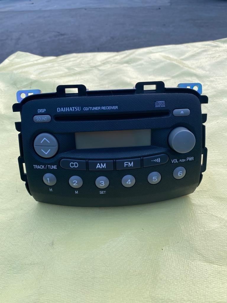 Yahoo!オークション - ダイハツ CD/TUNER RECEIVER B26 佐川80