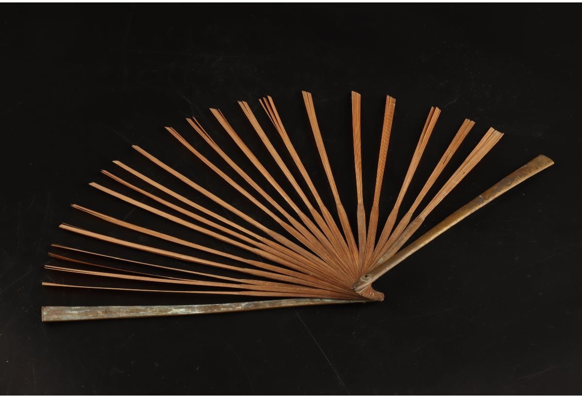 Yahoo!オークション - [URA]花草図鉄扇/107g/F6/9-s7-169 (検索)骨董/...