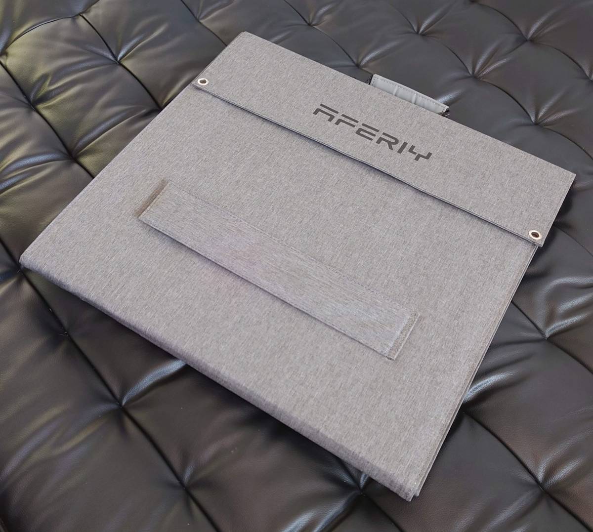 Yahoo!オークション - AFERIY ソーラーパネル 200W 折り畳み式