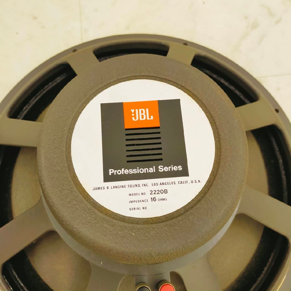 Yahoo!オークション - T1533 【2個口】JBL ジェービーエル 2220B ウー...