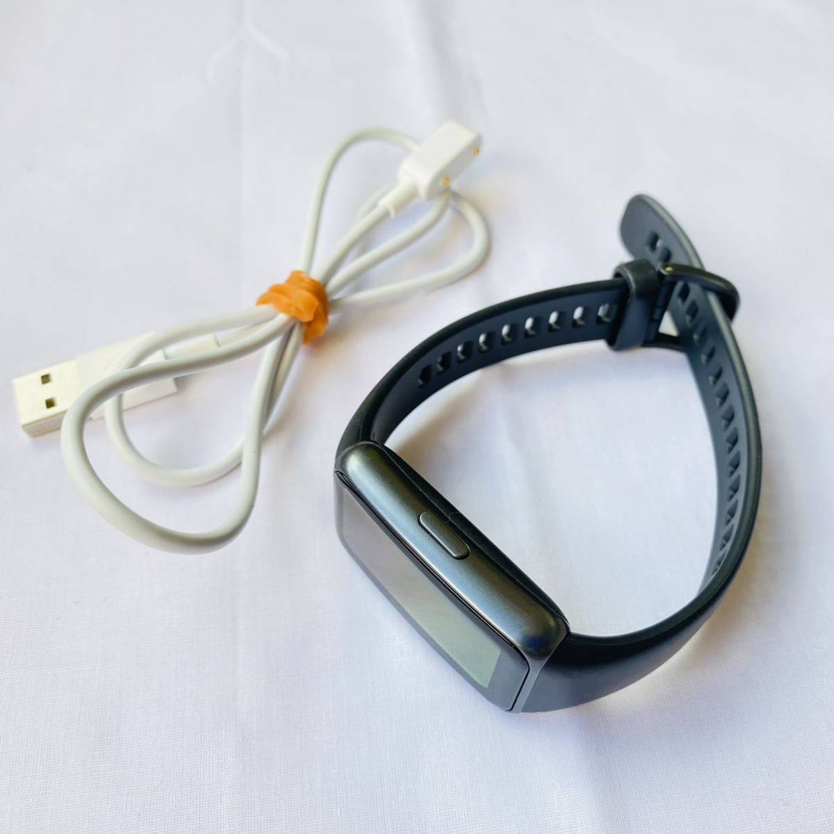 Yahoo オークション 【動作品】ファーウェイ Huawei Band6 Fra B19