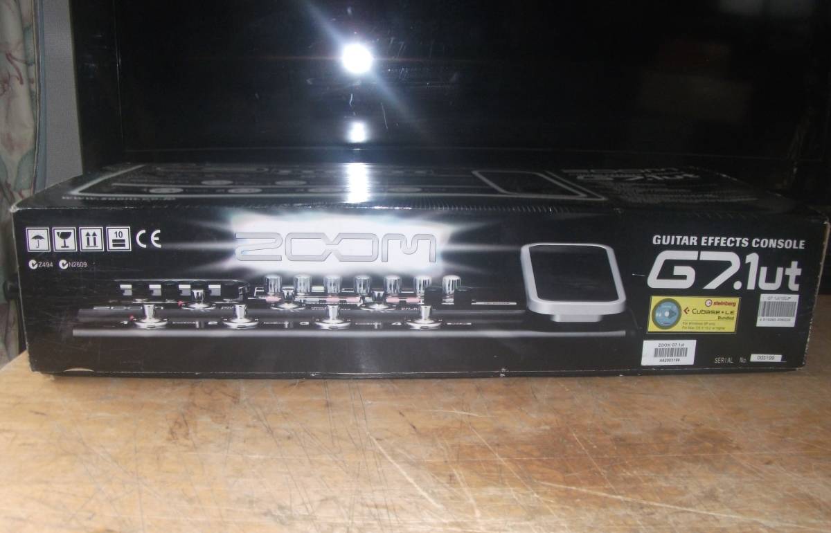 Yahoo!オークション - ZOOM G7.1UT マルチエフェクター