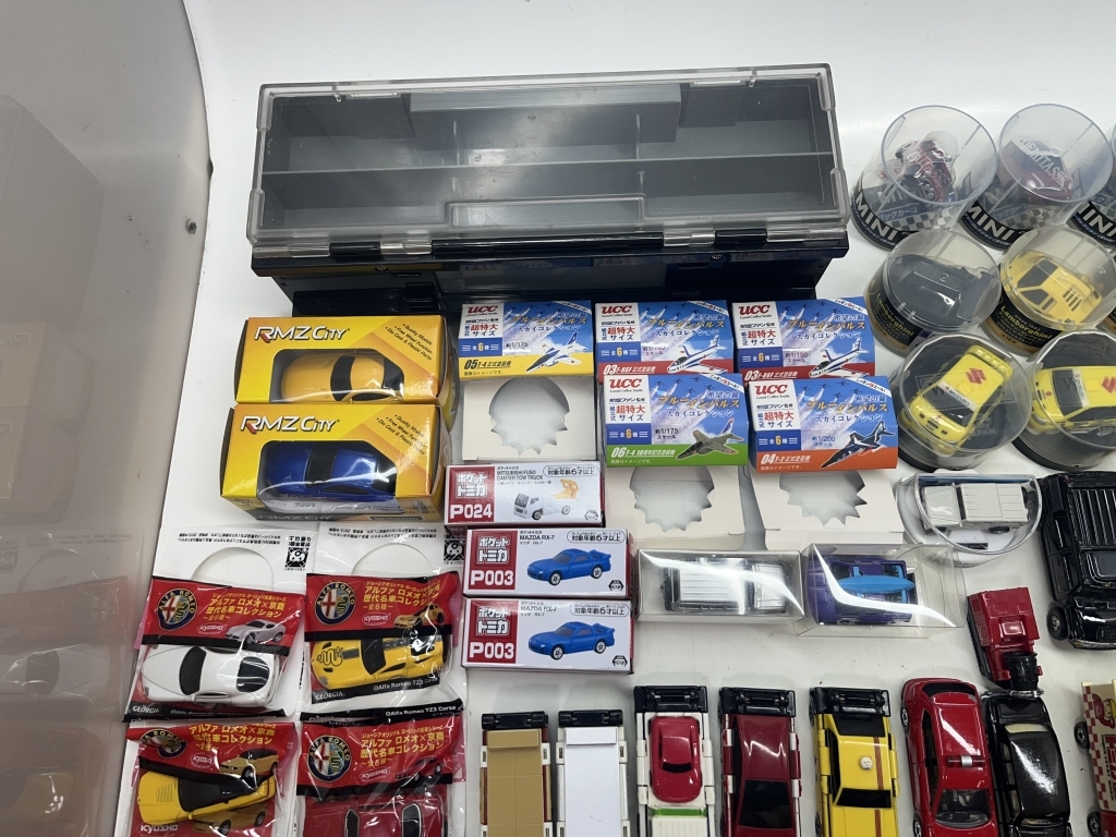 Yahoo!オークション - 【3211】ミニカー乗り物系おもちゃ まとめ チョ...