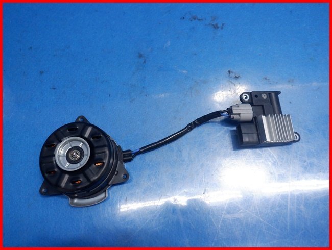 Yahoo!オークション - ヤリス MXPH10 電動ファン 管理番号 4669